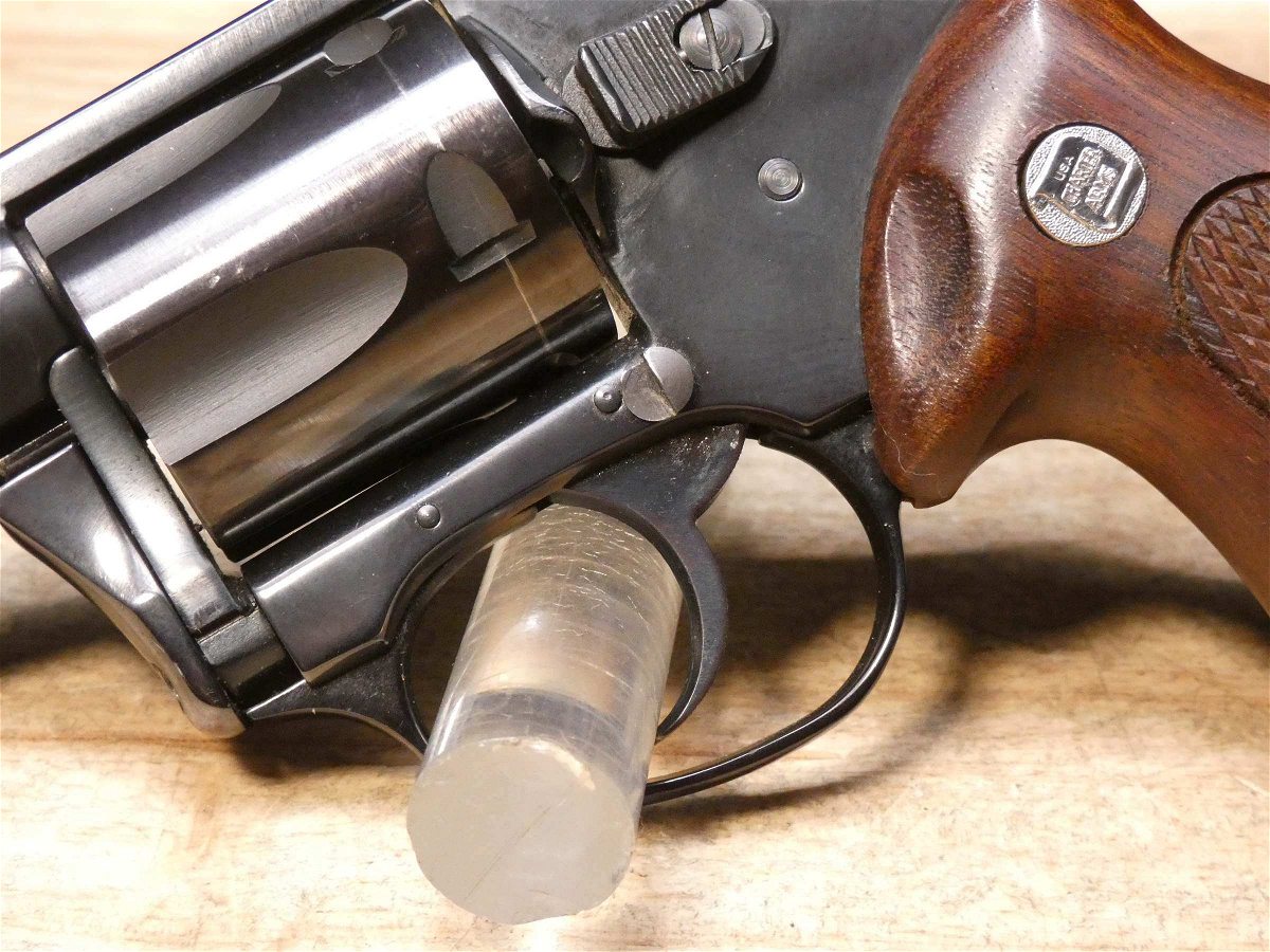 Charter Arms Police Bulldog – .44 SPL | D4 Guns