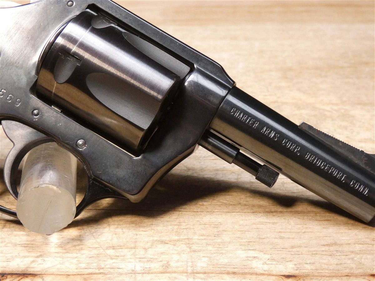 Charter Arms Police Bulldog – .44 SPL | D4 Guns