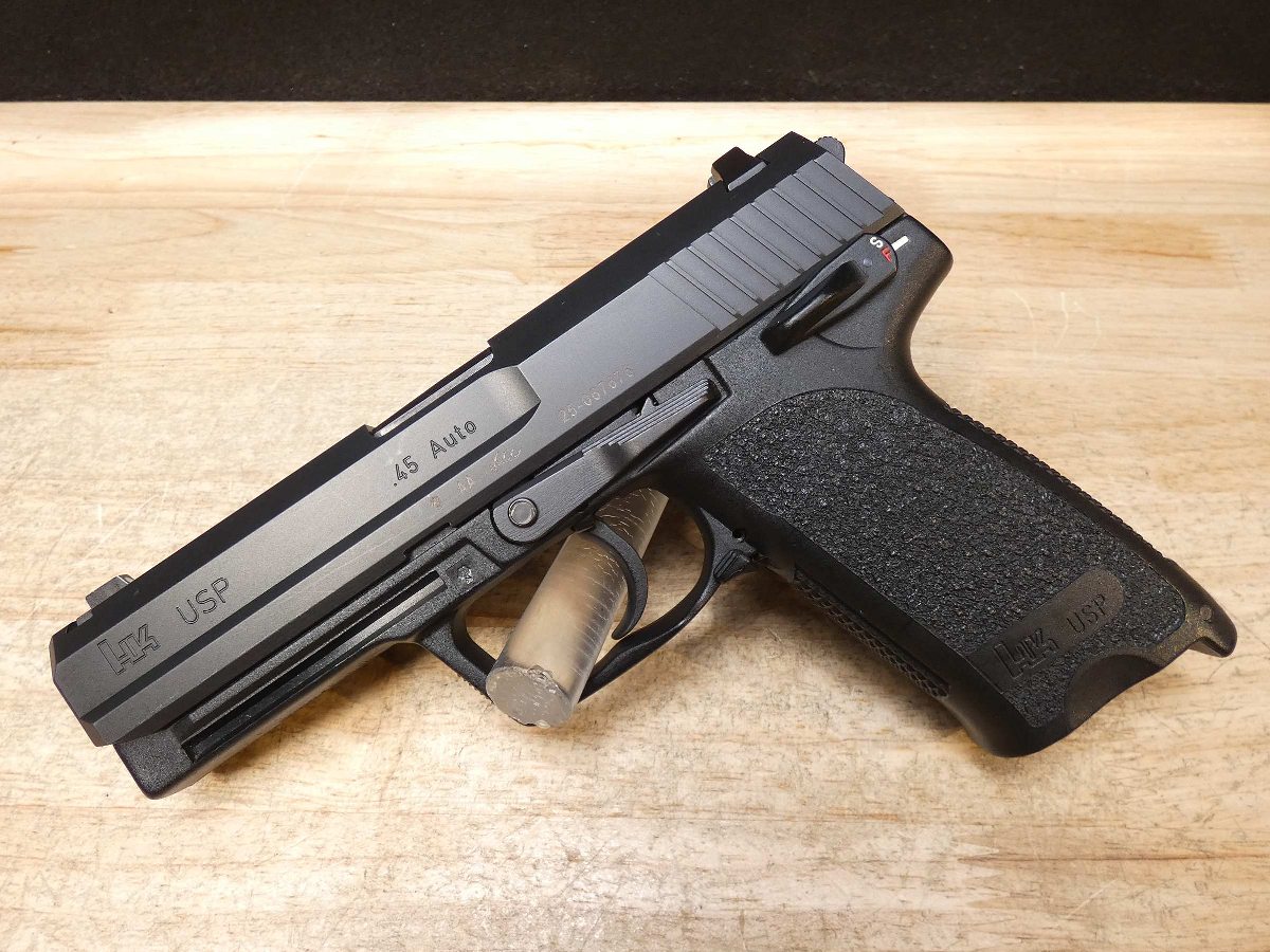 Heckler & Koch USP 45 – .45 ACP | D4 Guns