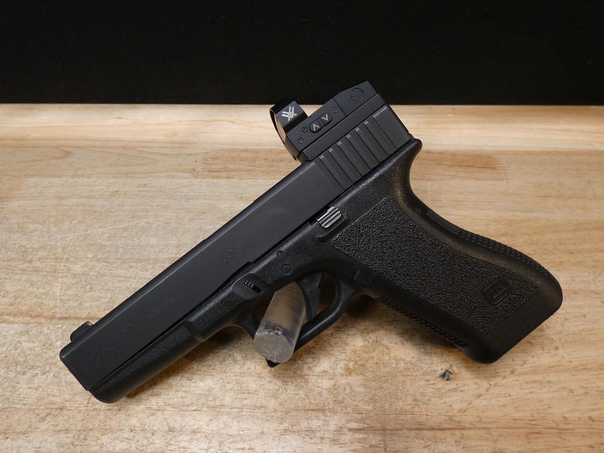 Glock 22 Gen 2 W/ Vortex Venom Red Dot – .40 S&W | D4 Guns