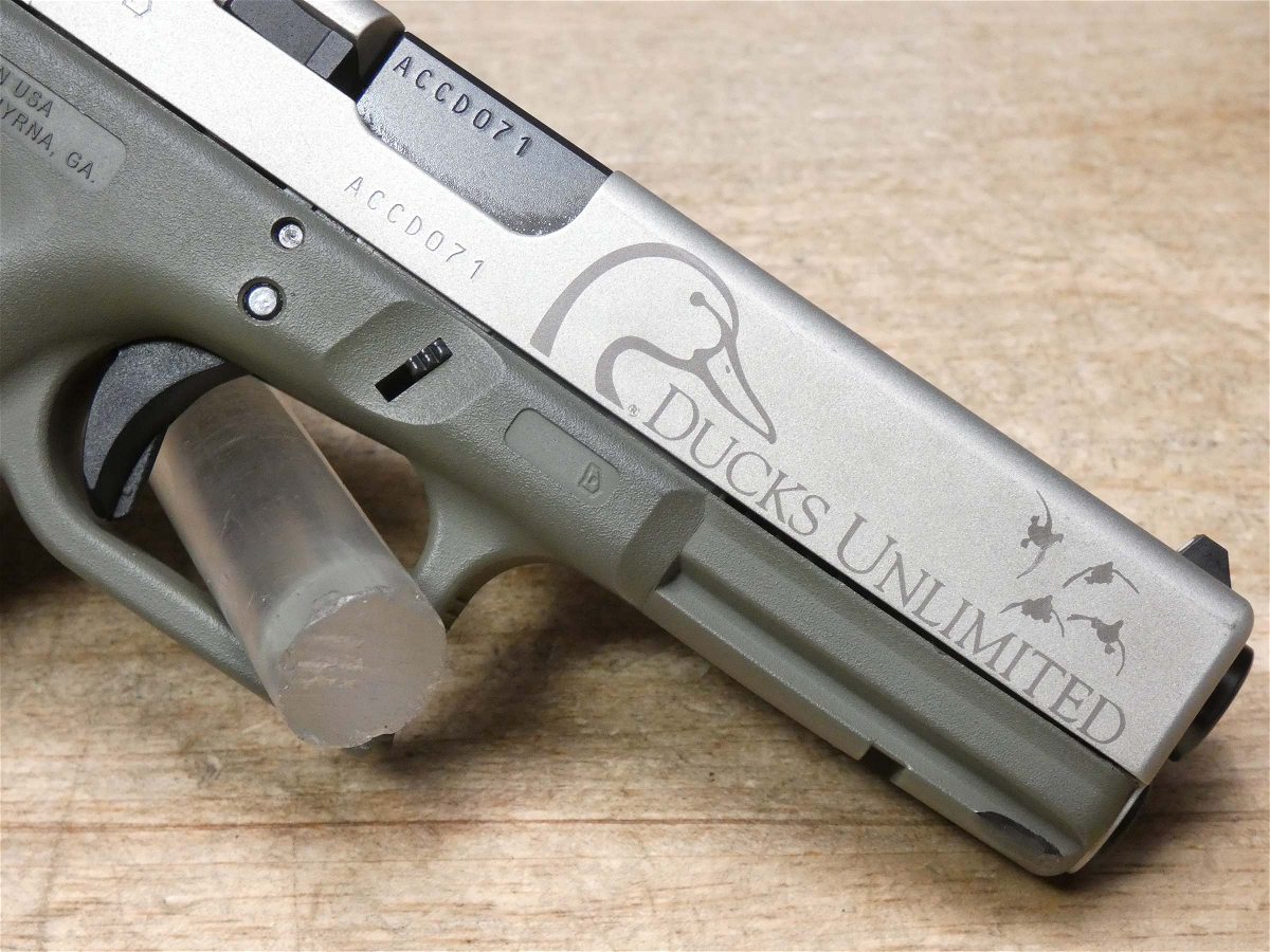 Glock 17 Gen 4 Ducks Unlimited Special – 9mm | D4 Guns