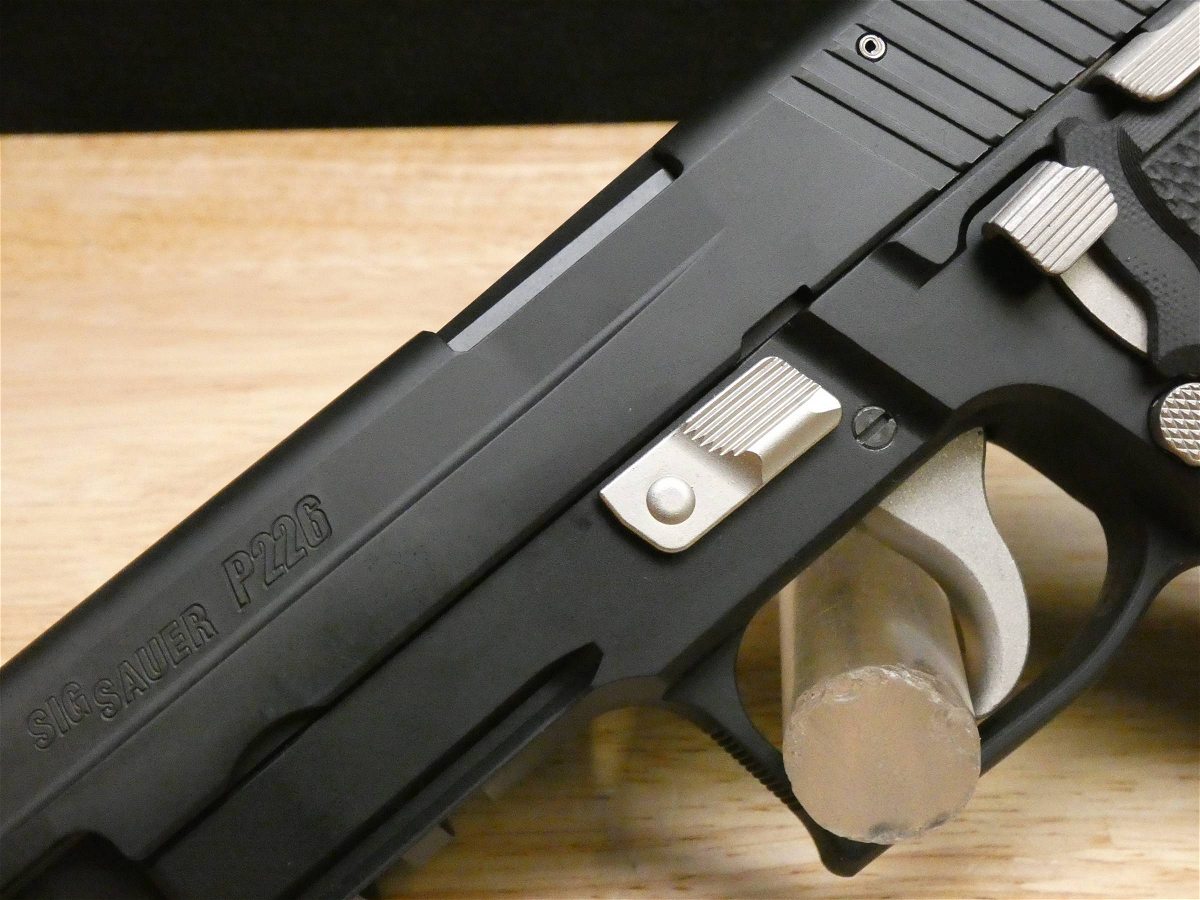 Sig Sauer P226 Nightmare – 9mm | D4 Guns