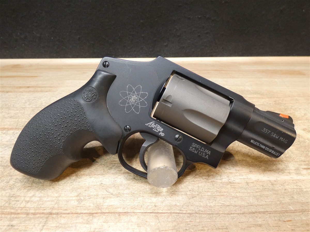 Smith & Wesson Model 340PD Airlite – .357 S&W MAG | D4 Guns