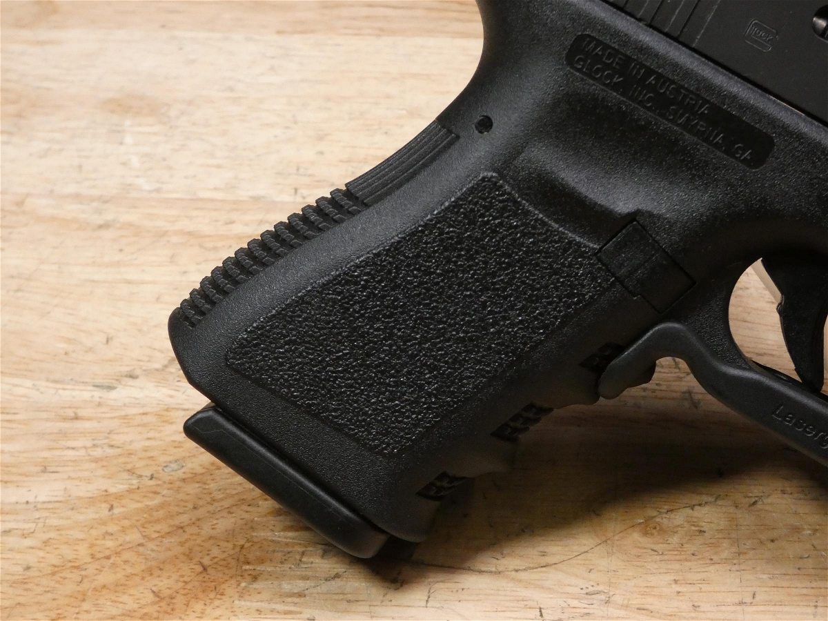 Glock 19 Gen3 - 9mm - w/ 4 Mags + Laser - G19 - Carry Pistol - CCW ...