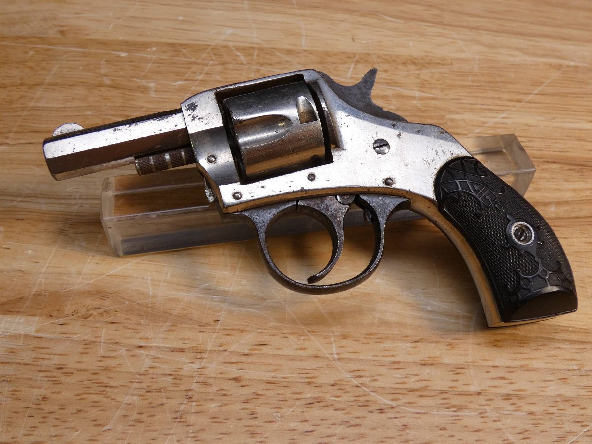 H&R Young America Double Action .38 - Harrington & Richardson ...