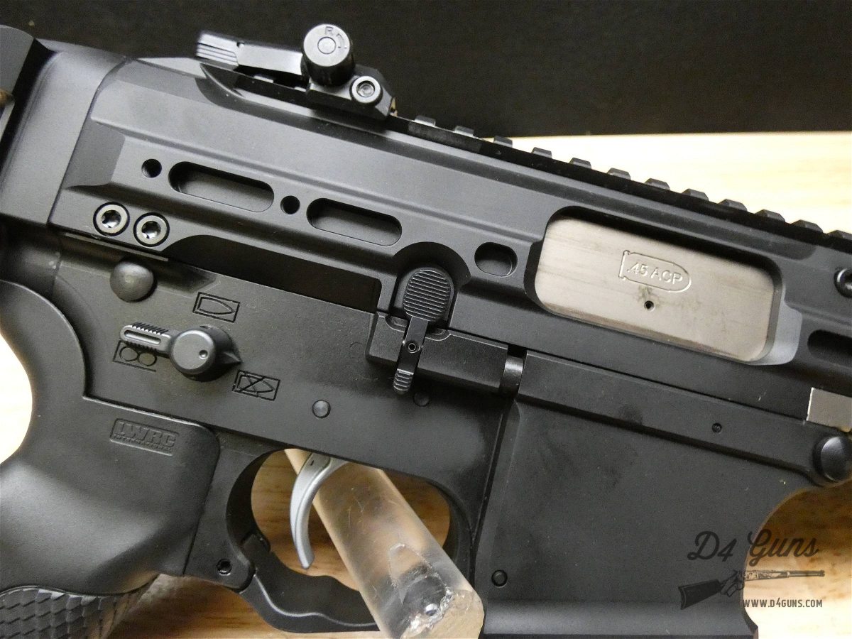 LWRC SMG-45 - .45 ACP - w/ 5 Mags & Carrying Case - HK UMP Rival - LOOK ...