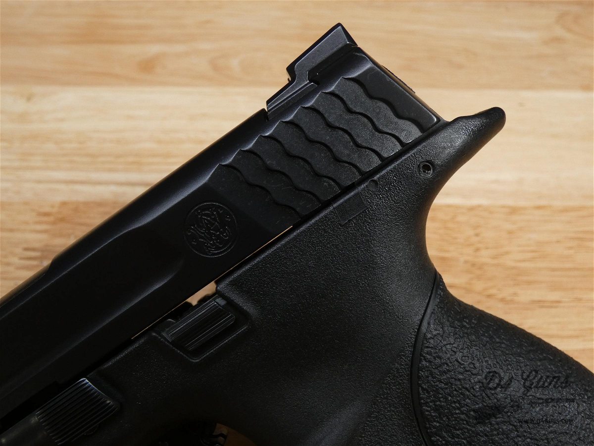 Smith & Wesson M&P9 - 9mm - S&W M&P - w/ TWO Mags and OG Box - Apex ...