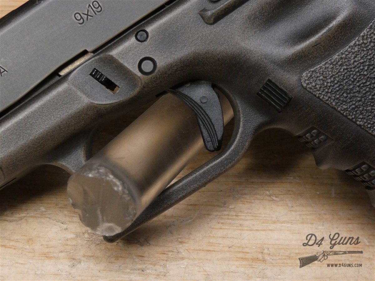 Glock 19 Gen3 - 9mm - G19 - w/Mag & Night Sights - Americas Favorite ...