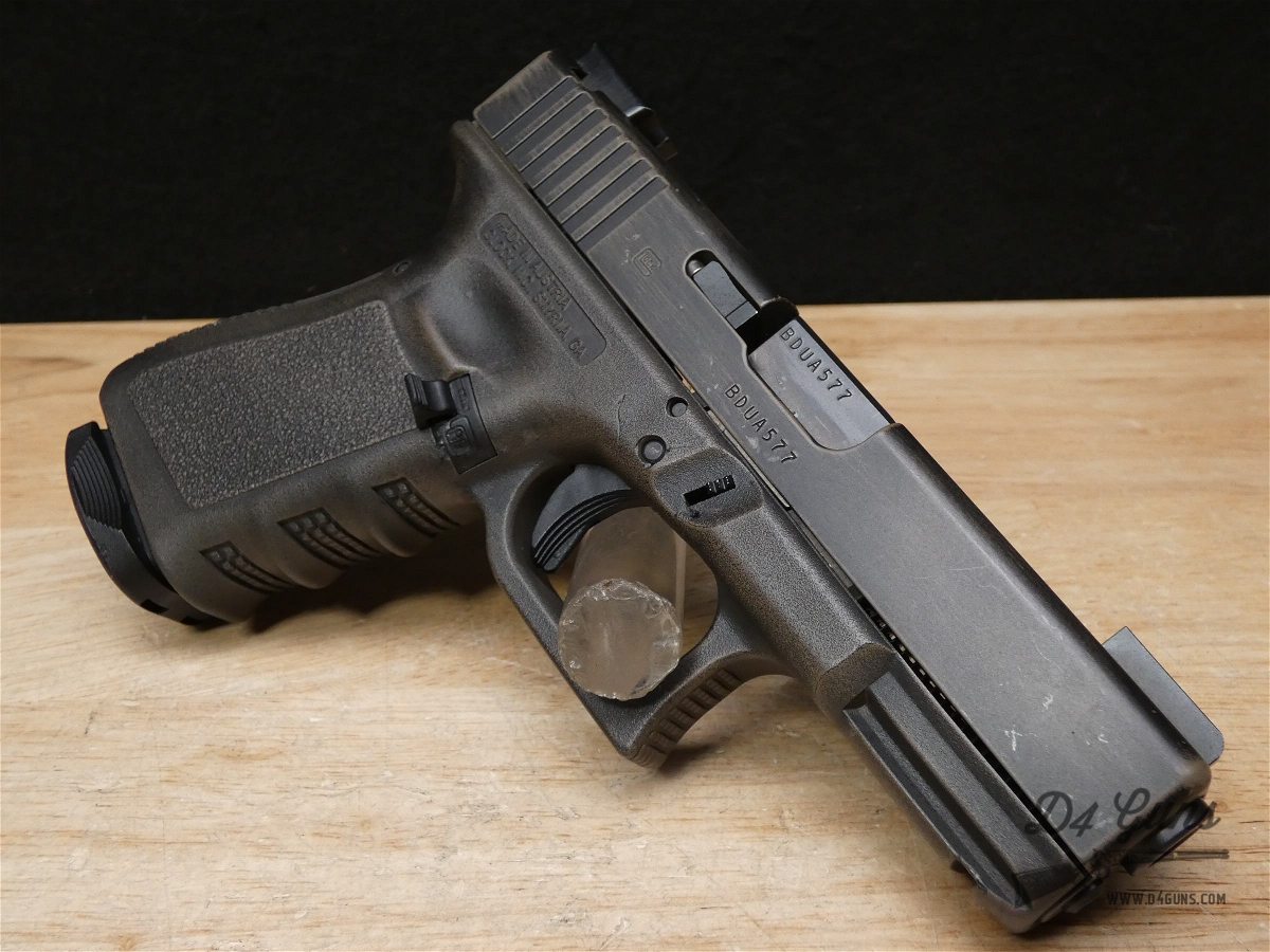 Glock 19 Gen3 - 9mm - G19 - w/Mag & Night Sights - Americas Favorite ...