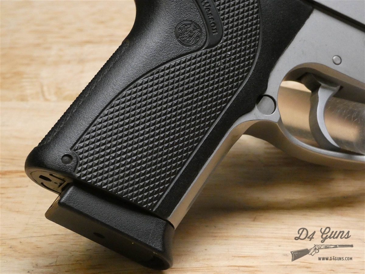 Smith & Wesson 4516-1 - .45 ACP - 2 Mags - S&W 4516 Stainless - Compact ...