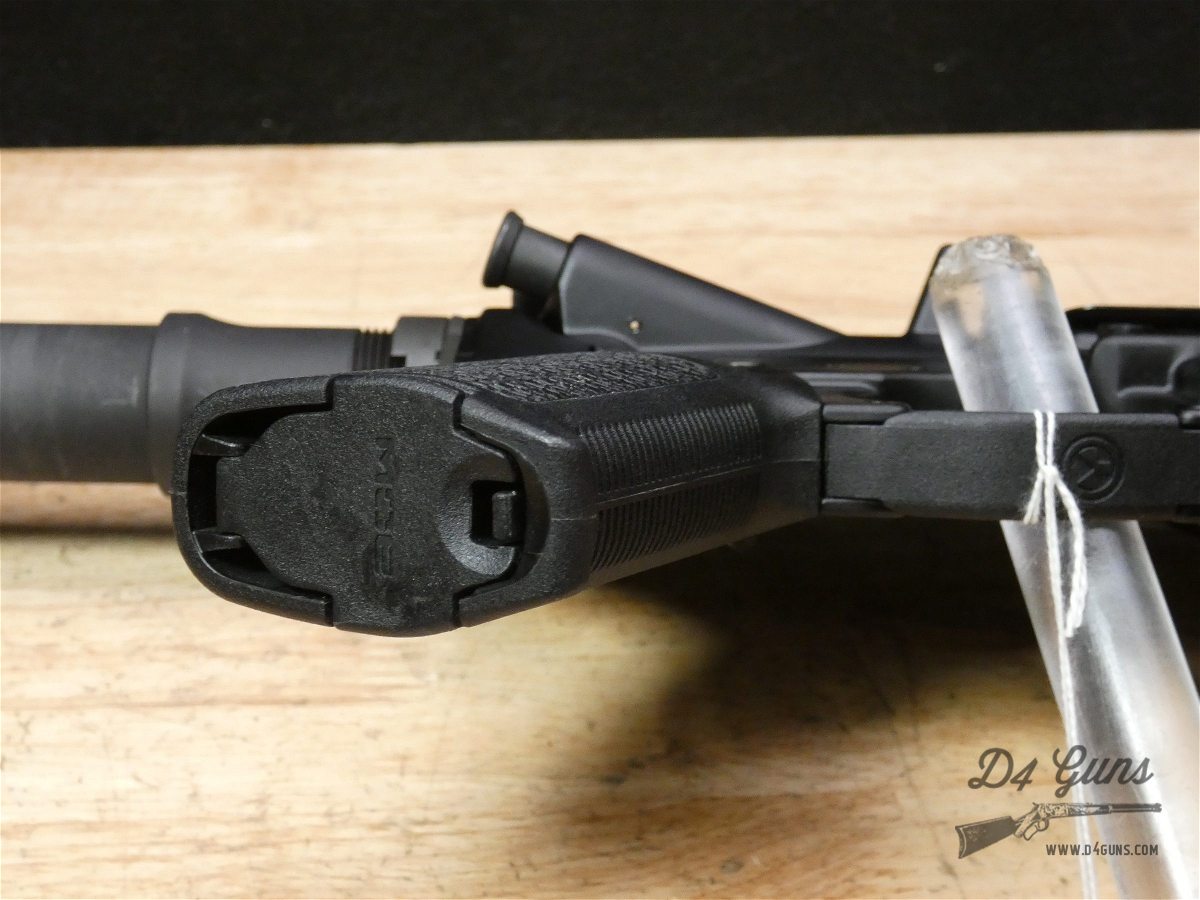 PSA PA-15 - 5.56 NATO - Triangle Sight - Palmetto - MOE - AR15 - w/ Mag ...