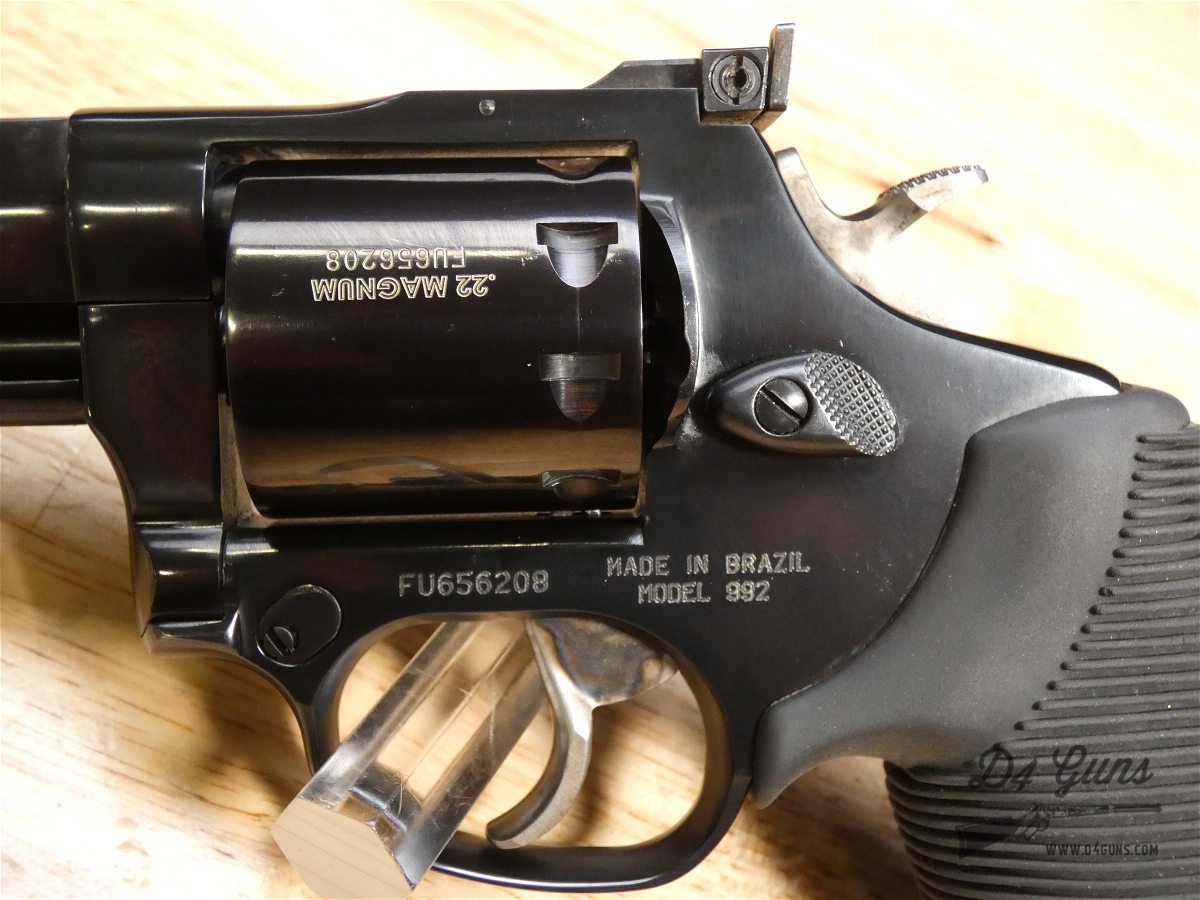 Taurus 992 Tracker - .22 Mag & .22 LR - Two Cylinders - w/ Hard Case ...
