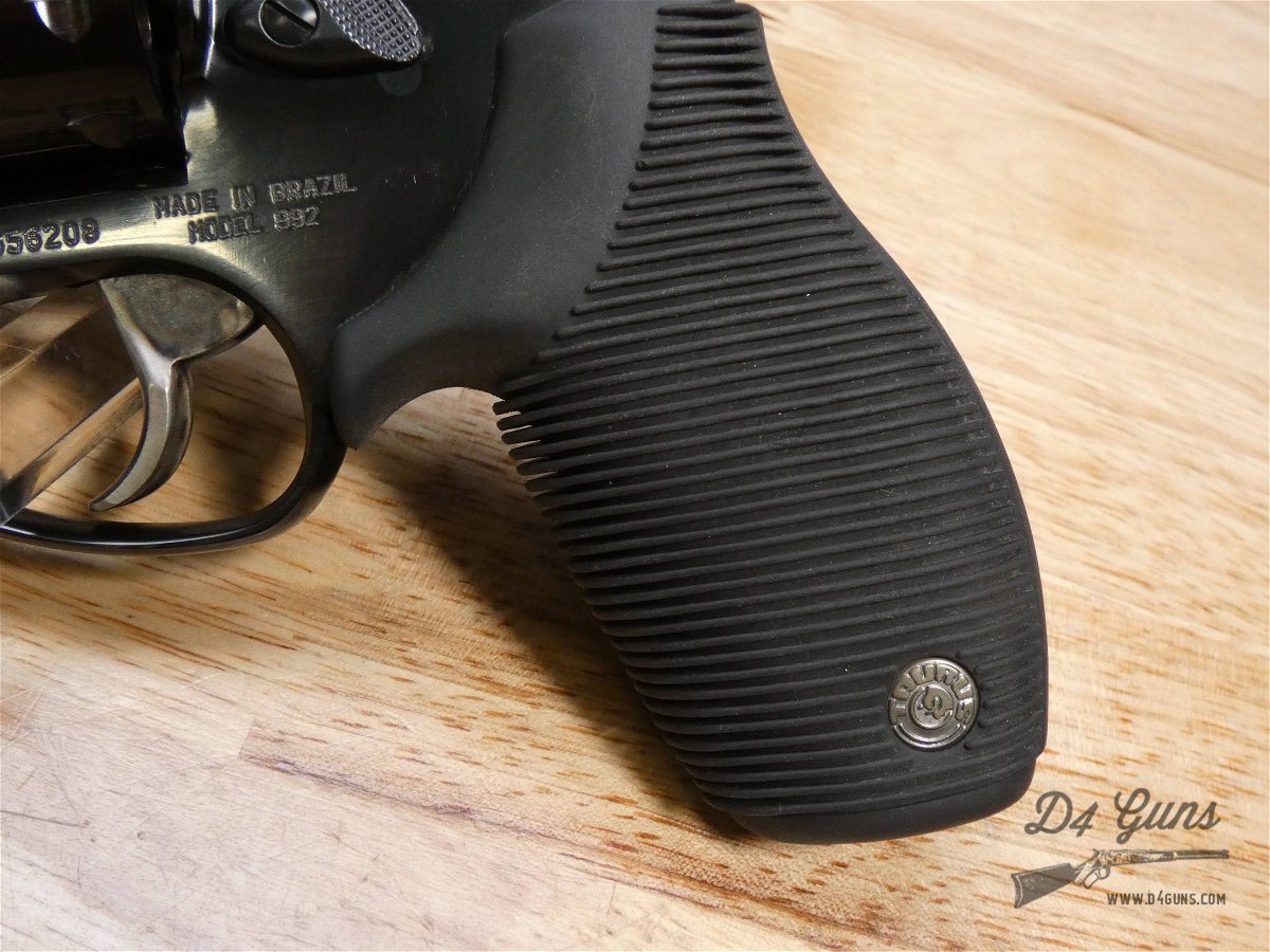 Taurus 992 Tracker - .22 Mag & .22 LR - Two Cylinders - w/ Hard Case ...