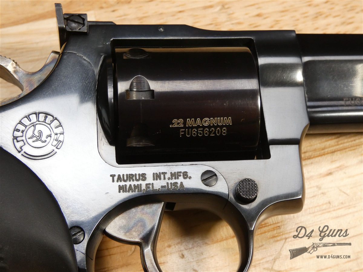 Taurus 992 Tracker - .22 Mag & .22 LR - Two Cylinders - w/ Hard Case ...