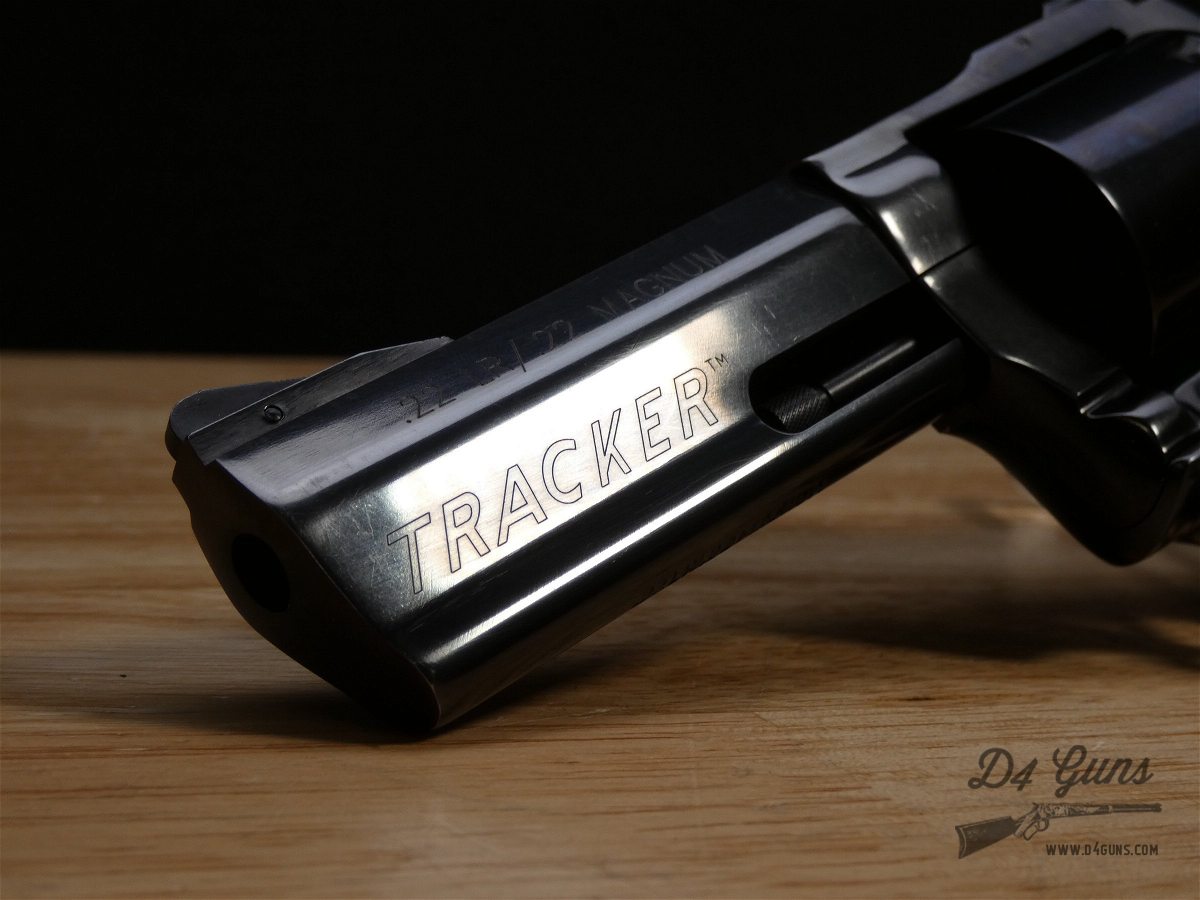 Taurus 992 Tracker - .22 Mag & .22 LR - Two Cylinders - w/ Hard Case ...