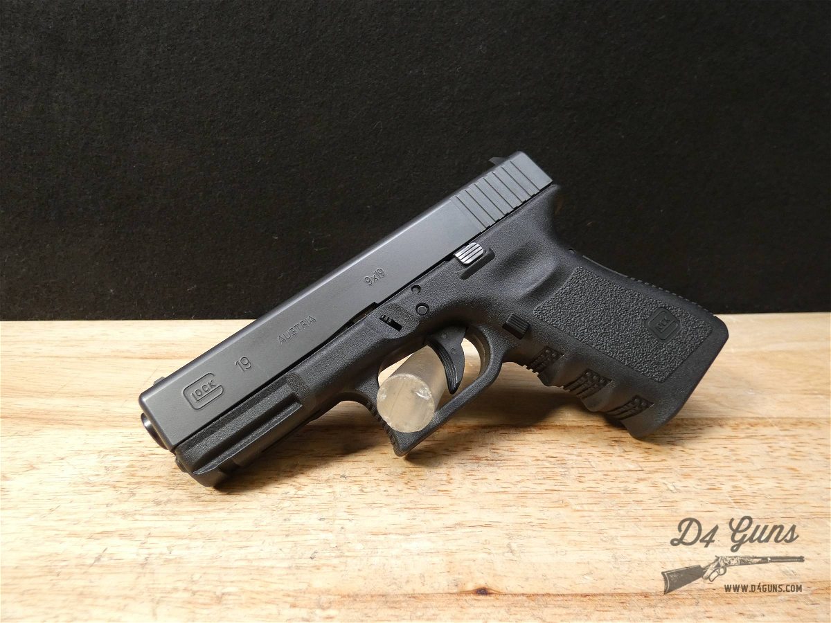 Glock 19 Gen3 - 9mm - CCW - Austrian Made - w/ OG Case & 2 Mags! - Semi Auto Pistols at ...