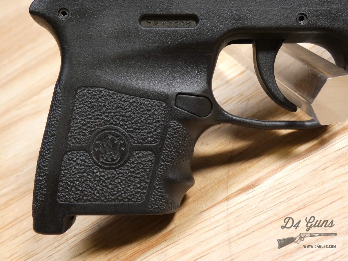Smith & Wesson Bodyguard 380 - .380 ACP - Insight Laser - S&W BG380 ...