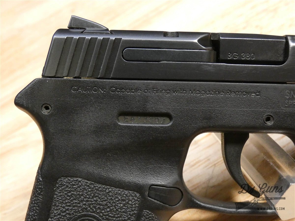 Smith & Wesson Bodyguard 380 - .380 ACP - Insight Laser - S&W BG380 ...