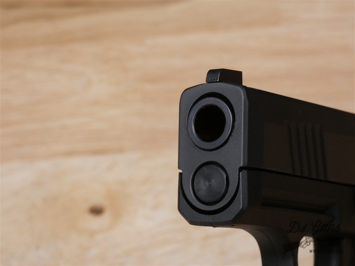 Sig Sauer P365 - 9mm - w/ OG Case - Conceal Carry - CCW - Optics Ready - Semi Auto Pistols at ...