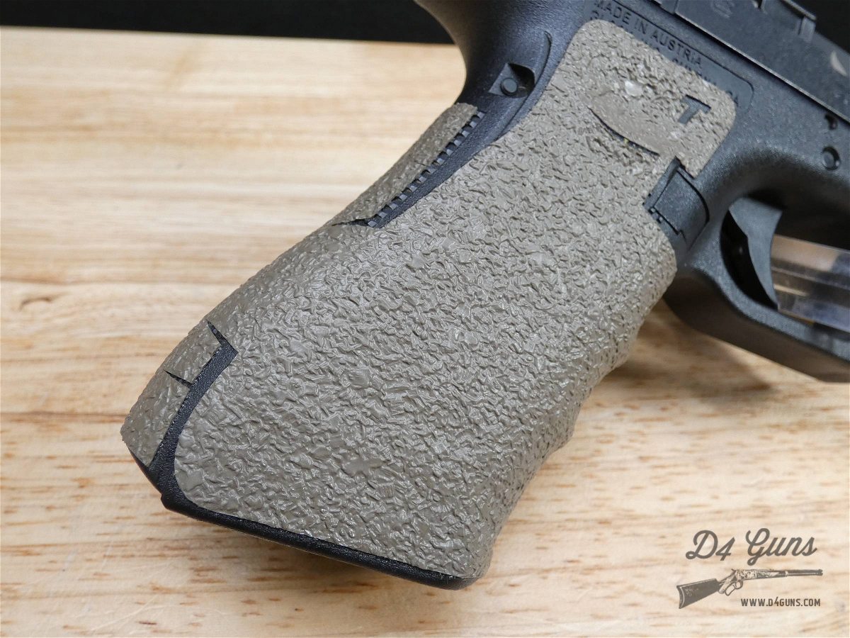 Glock 17 Gen 4 - 9mm - G17 - Custom Barrel & Talon Grips - Taran ...