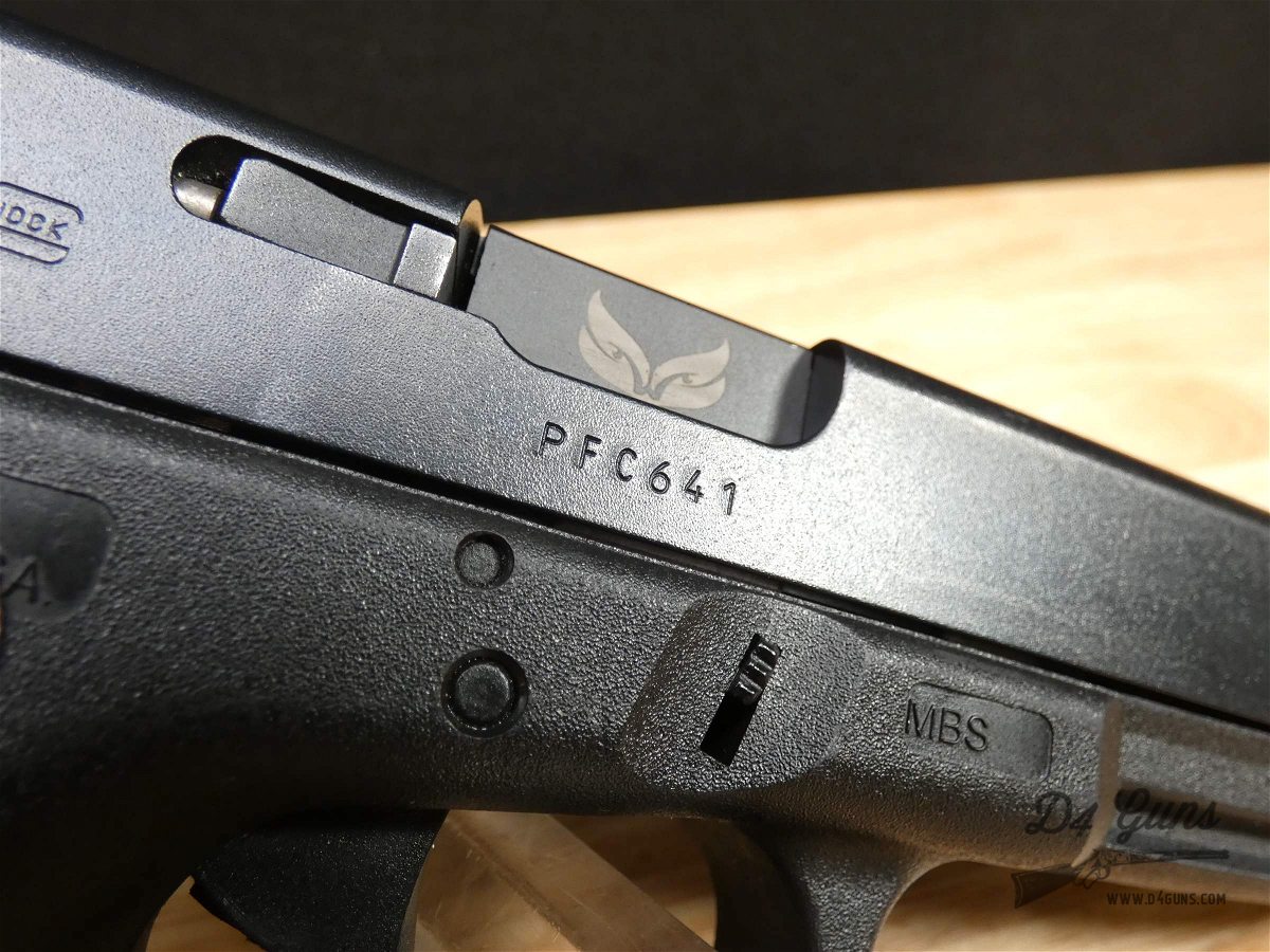 Glock 17 Gen 4 - 9mm - G17 - Custom Barrel & Talon Grips - Taran ...