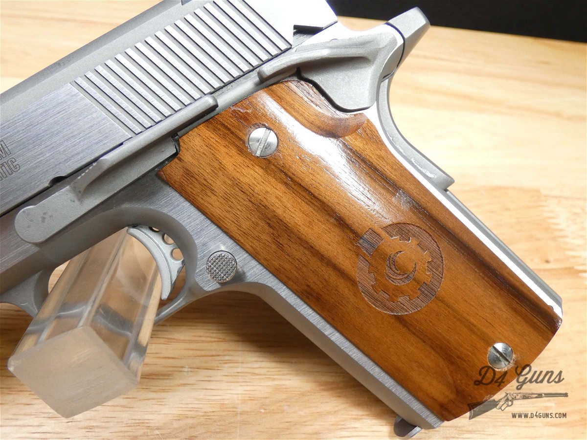 Coonan 357 Compact - .357 Mag - 1911 - Stainless - w/ Case & Extras ...