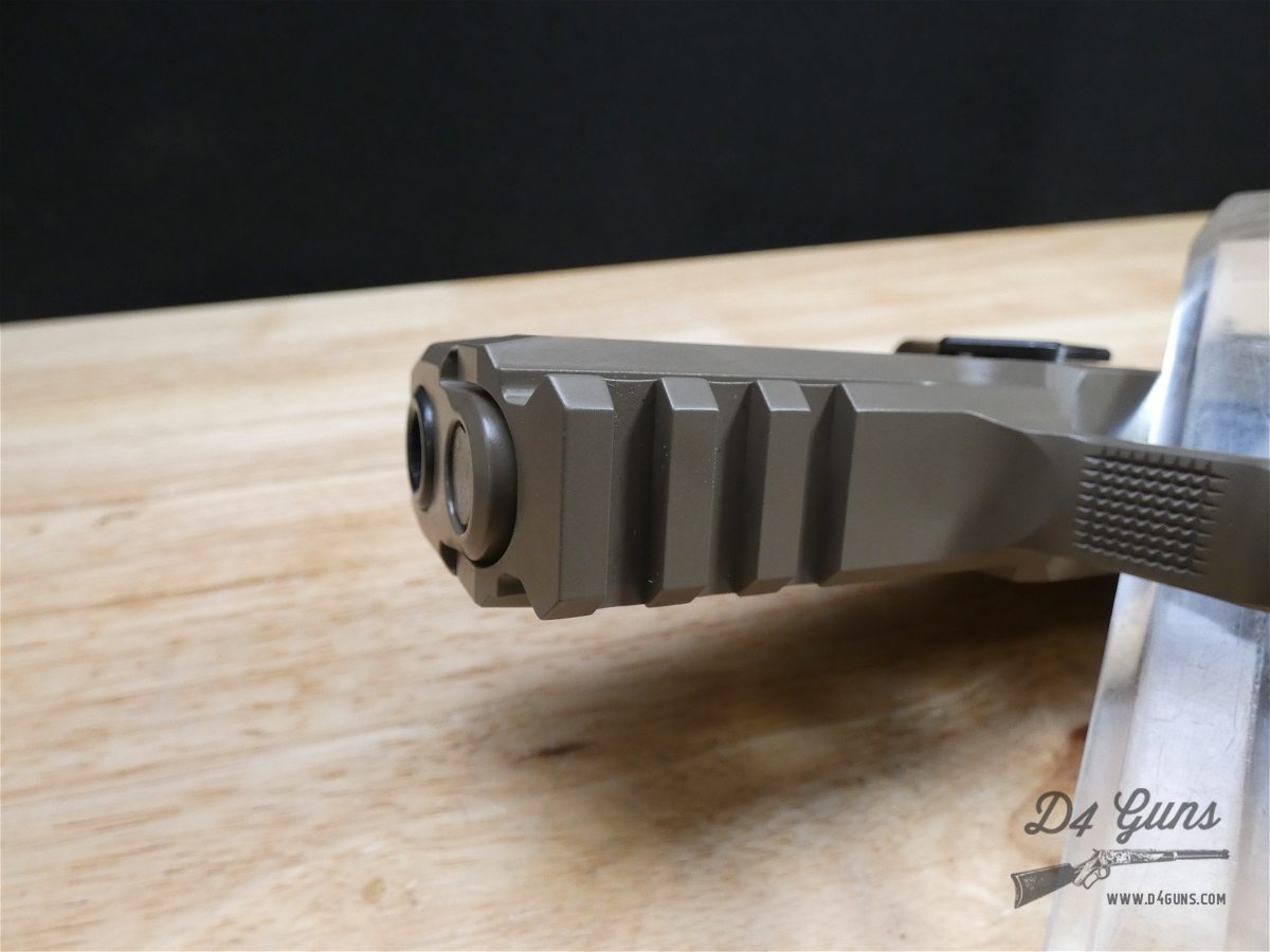 Sig Sauer P320 AXG Scorpion Custom Works FDE - 9mm - w/ Delta Point Pro ...