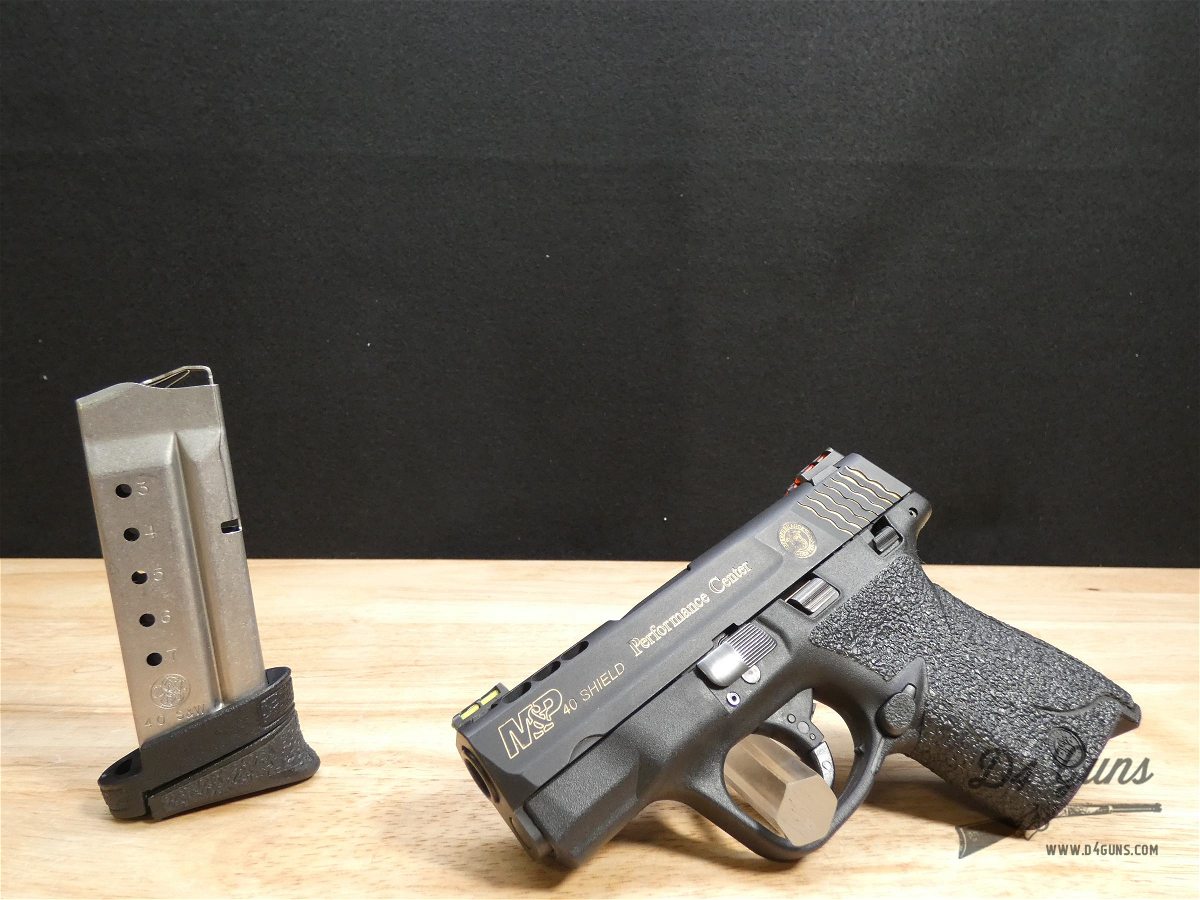 Smith and Wesson M&P 40 Shield - .40 S&W - Performance Center - w/ Mag ...