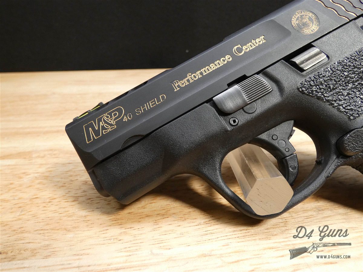 Smith and Wesson M&P 40 Shield - .40 S&W - Performance Center - w/ Mag ...