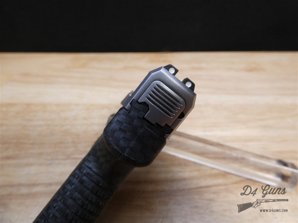 Kahr Arms CW380 - .380 ACP - CCW - Two Tone Carbon Fiber - wBox & 2Mags ...