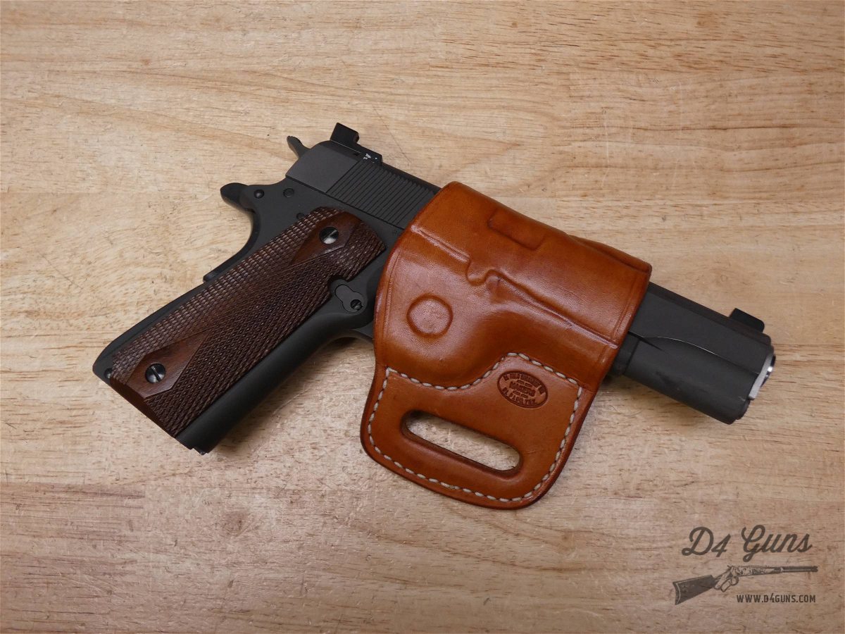 Springfield Mil-Spec 1911 - .45 ACP - Classic GI Feel! - w/ Holsters ...