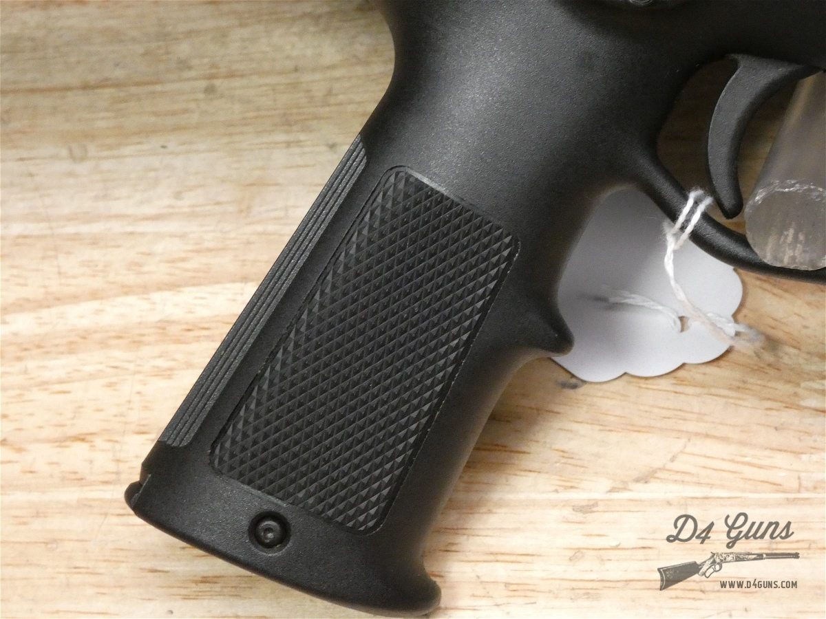 Beretta ARX100 - 5.56 NATO - w/ Mag + Foregrip - Italian SCAR AR15 ARX ...