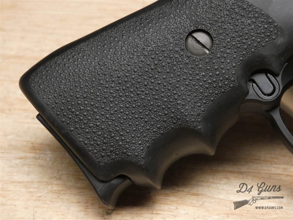 Sig Sauer Model P239 - .357 Sig - w/ Extra .40 S&W Barrel + 4 Mags ...