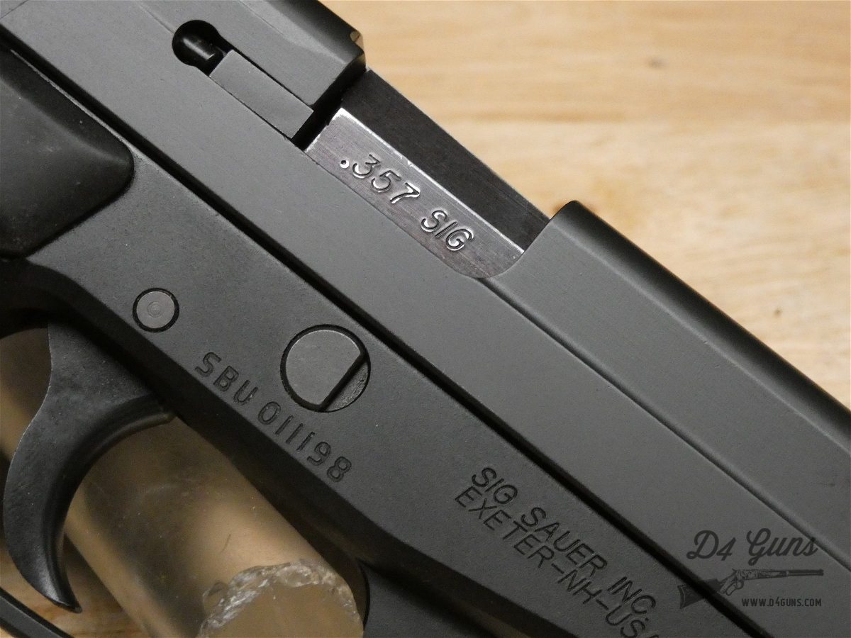 Sig Sauer Model P239 - .357 Sig - w/ Extra .40 S&W Barrel + 4 Mags ...