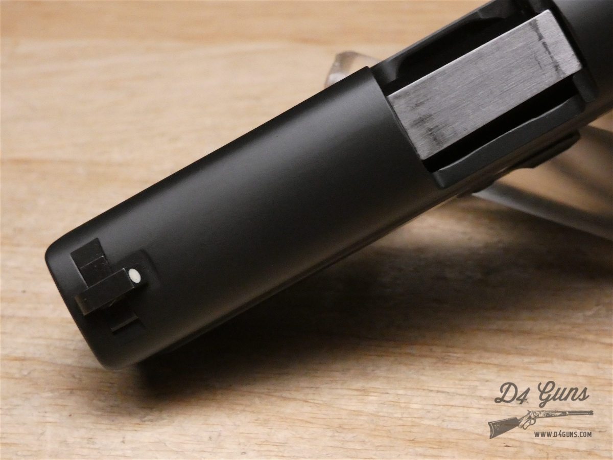 Sig Sauer Model P239 - .357 Sig - w/ Extra .40 S&W Barrel + 4 Mags ...