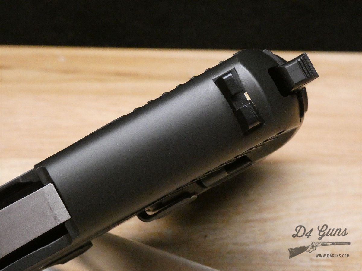 Sig Sauer Model P239 - .357 Sig - w/ Extra .40 S&W Barrel + 4 Mags ...