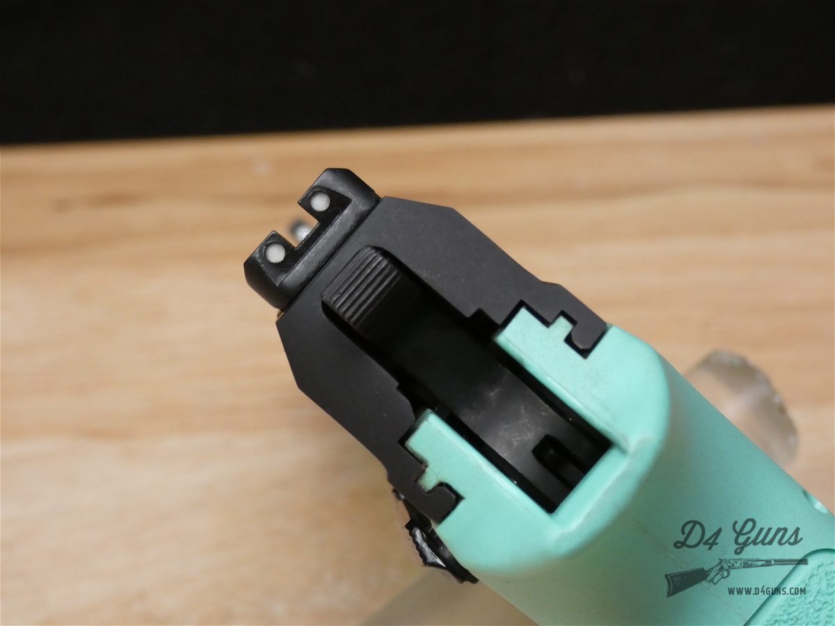 Taurus TH9c - 9mm - w/ 2 Mags - Like Gx4 - Teal - TH 9c - Compact ...