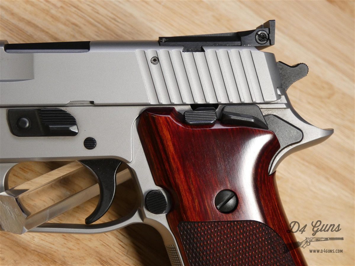 Sig Sauer P220 Elite - 10mm - Stainless - SAO - Case & 2 Mags - MFG ...
