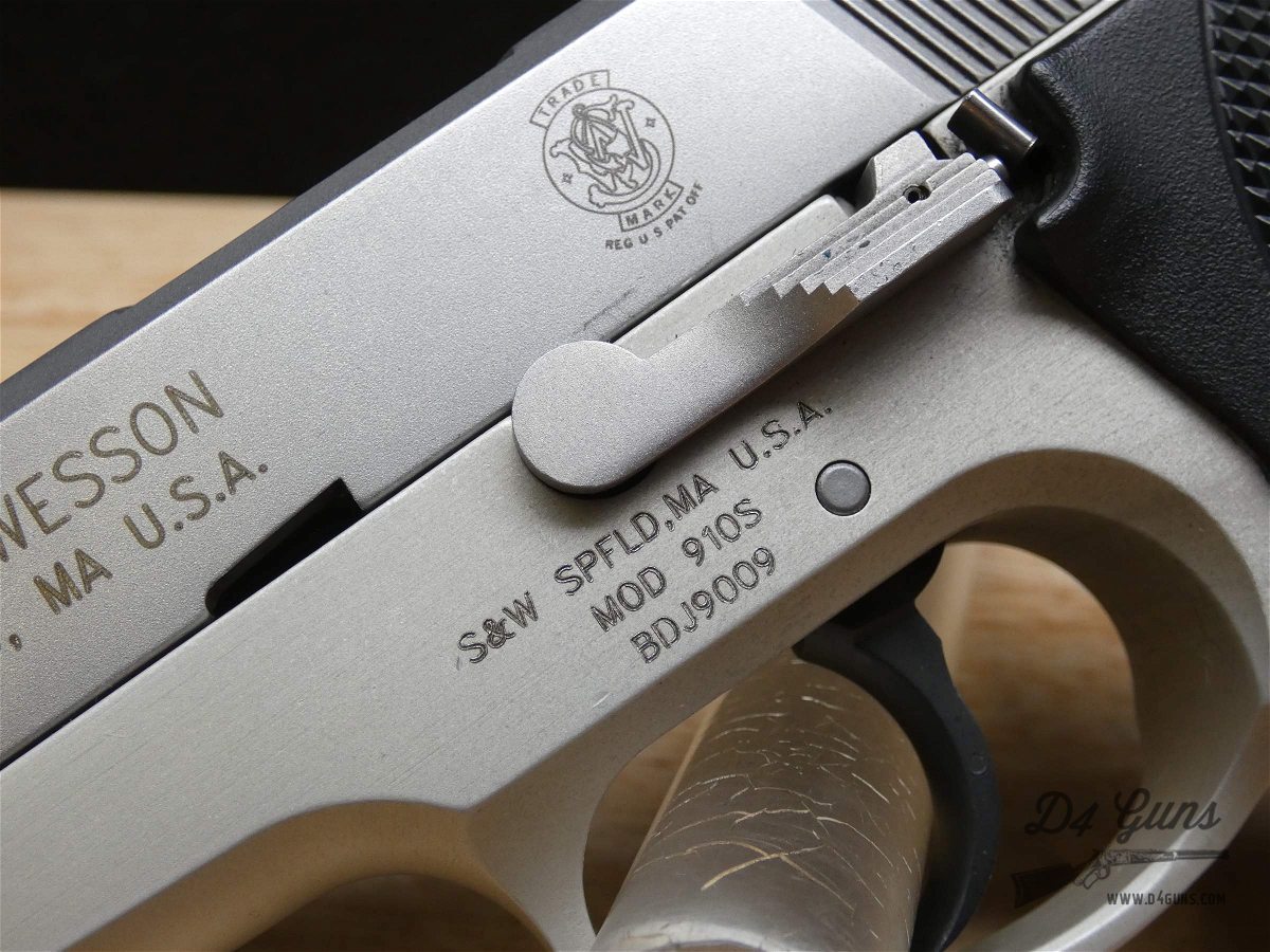 Smith & Wesson Model 910S - 9mm - w/ Case & 4 Mags - S&W 910 Stainless ...