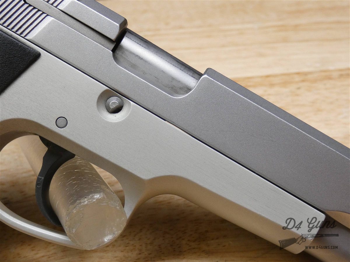 Smith & Wesson Model 910S - 9mm - w/ Case & 4 Mags - S&W 910 Stainless ...