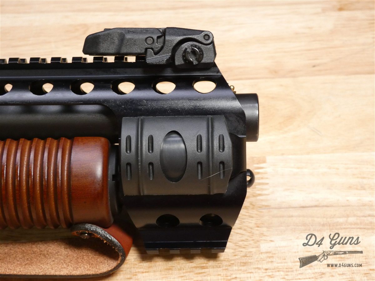 Mossberg 590 Nightstick Shockwave - 12ga - 12 GA- w/ Flip-up Sights ...