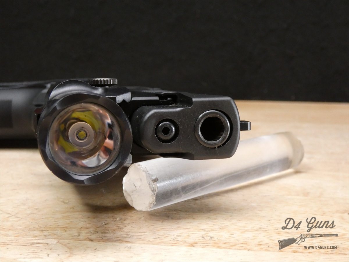 Sig Sauer P226 Extreme - 9mm - w/ 6 Mags & Surefire X300 Light - XLNT ...