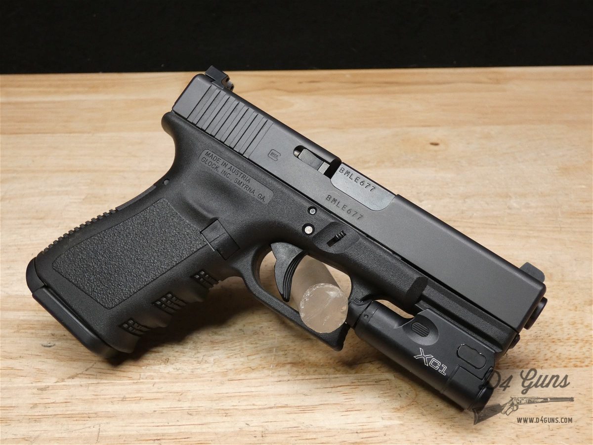 Glock 19 Gen 3 - 9mm - XLNT w/ Surefire XC1 Light & More - G19 - C ...