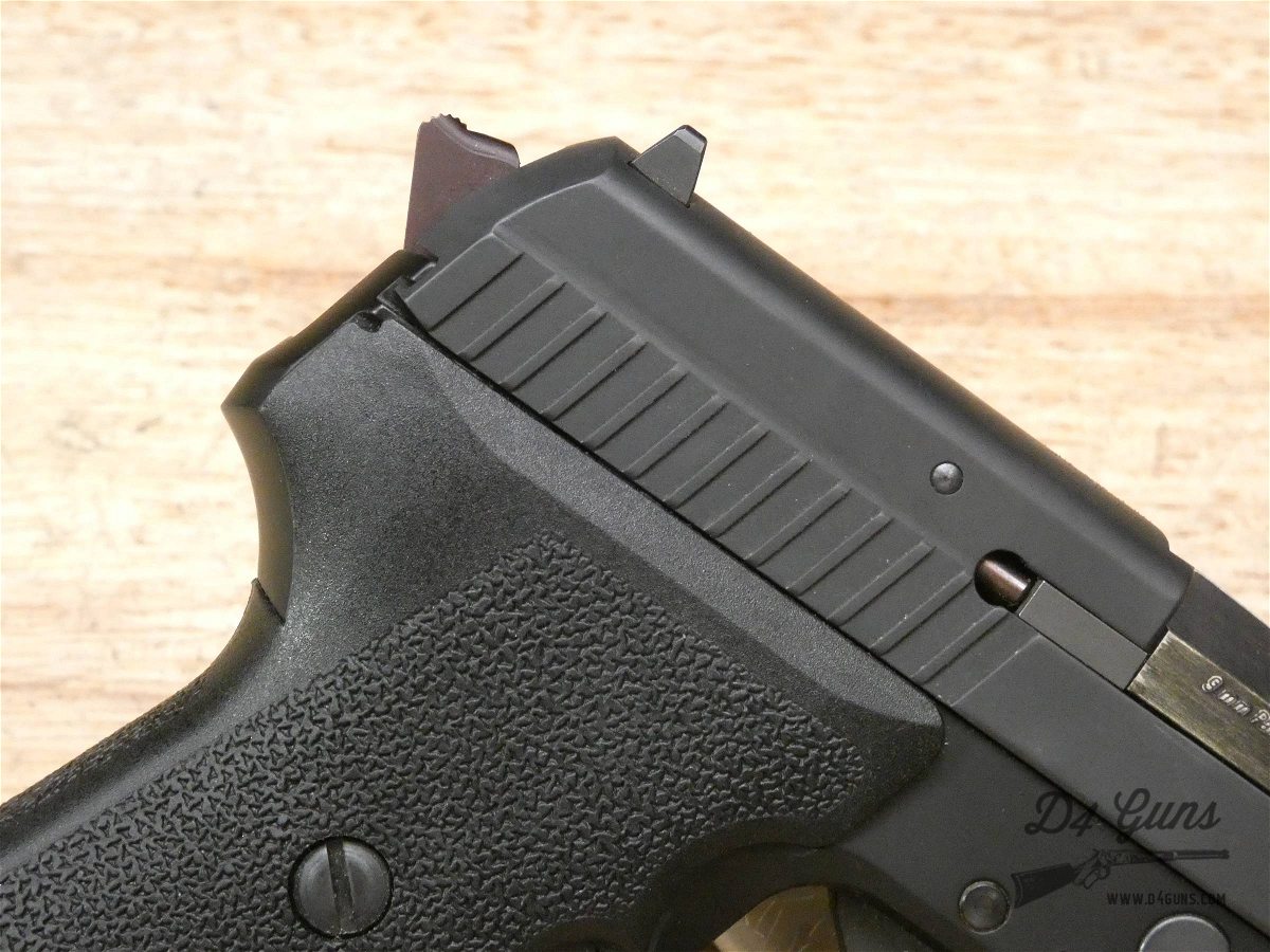 Sig Sauer P239 - 9mm - 239 - CCW - SA/DA - Decocker - w/ Case & Mags ...