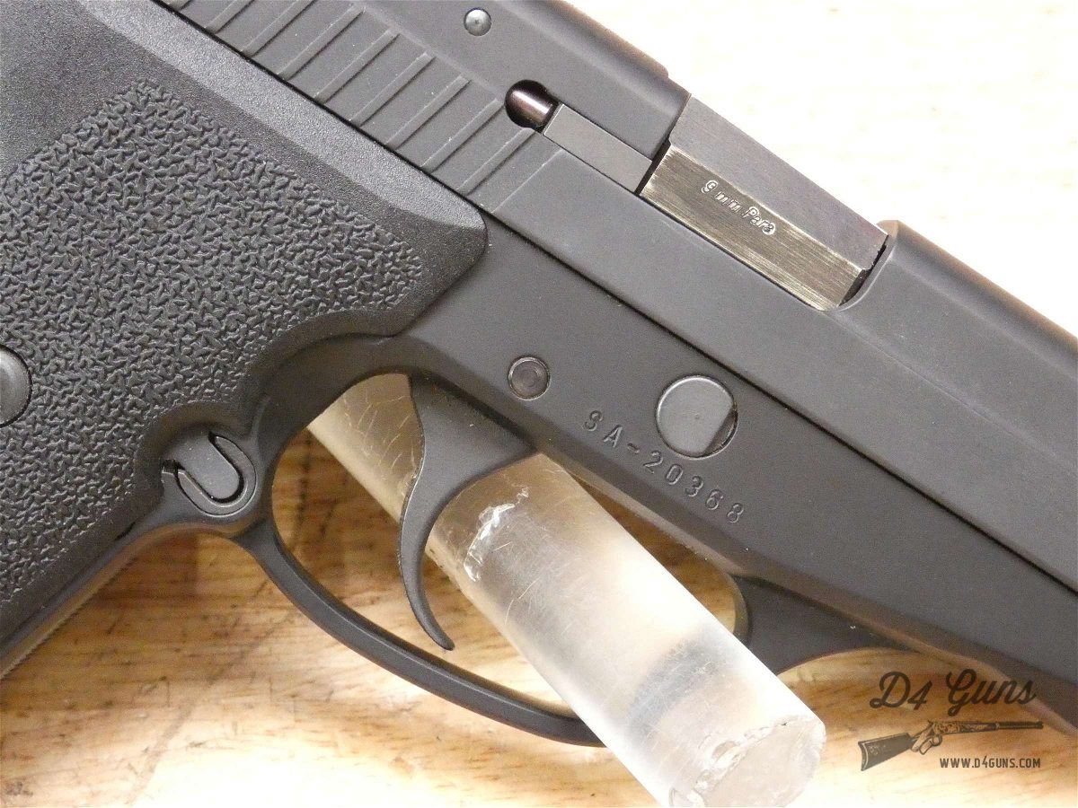 Sig Sauer P239 - 9mm - 239 - CCW - SA/DA - Decocker - w/ Case & Mags ...