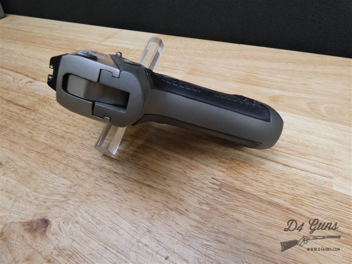 Ruger P94 DAO - 9mm - Stainless - Mfg. 1994 - P94DAO - w/ Case & 4 Mags ...