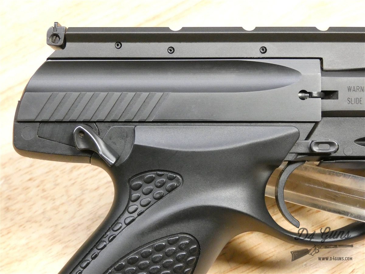 Beretta U22 NEOS - .22 LR - OG Case + 2 Mags - Plinking Pistol - XLNT ...