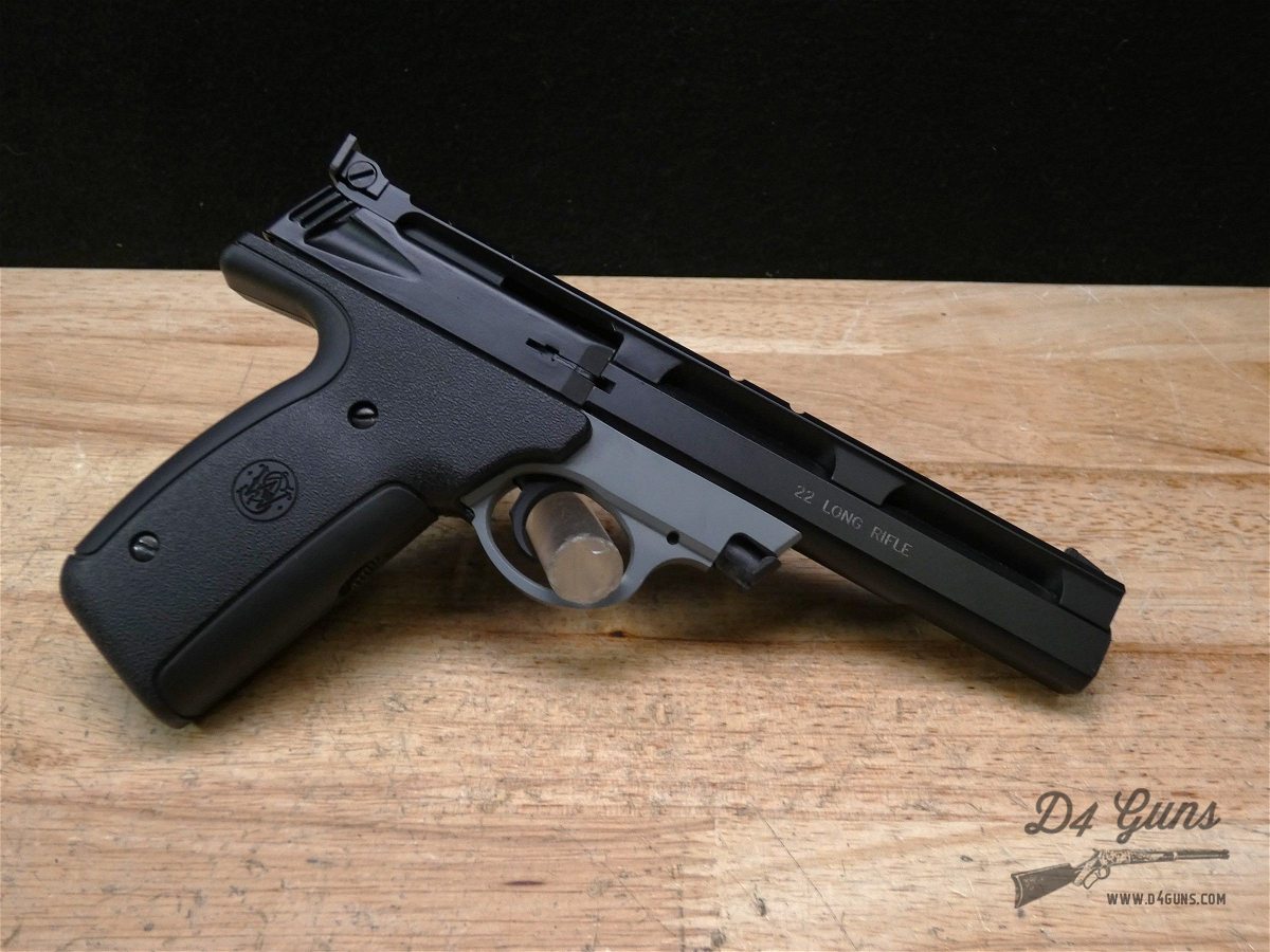 Smith & Wesson 22A-1 - .22 LR - 2 Mags & Case - S&W 22A - 22 Target ...