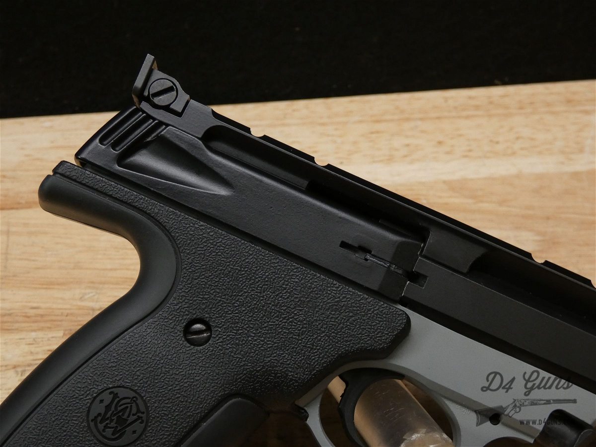 Smith & Wesson 22A-1 - .22 LR - 2 Mags & Case - S&W 22A - 22 Target Pistol - Semi Auto Pistols ...