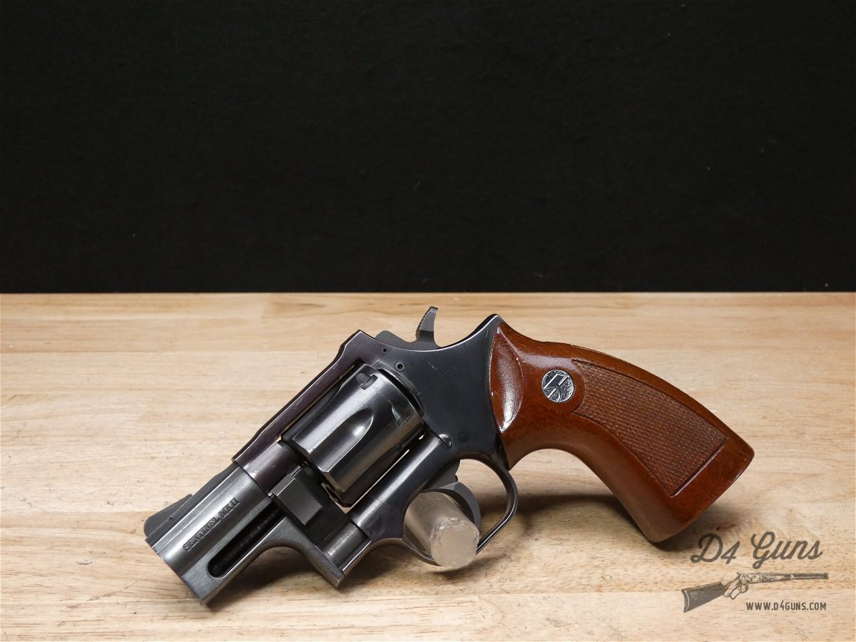 High Standard Sentinel MK II - .357 Mag - Hi Standard MKII - Dan Wesson ...